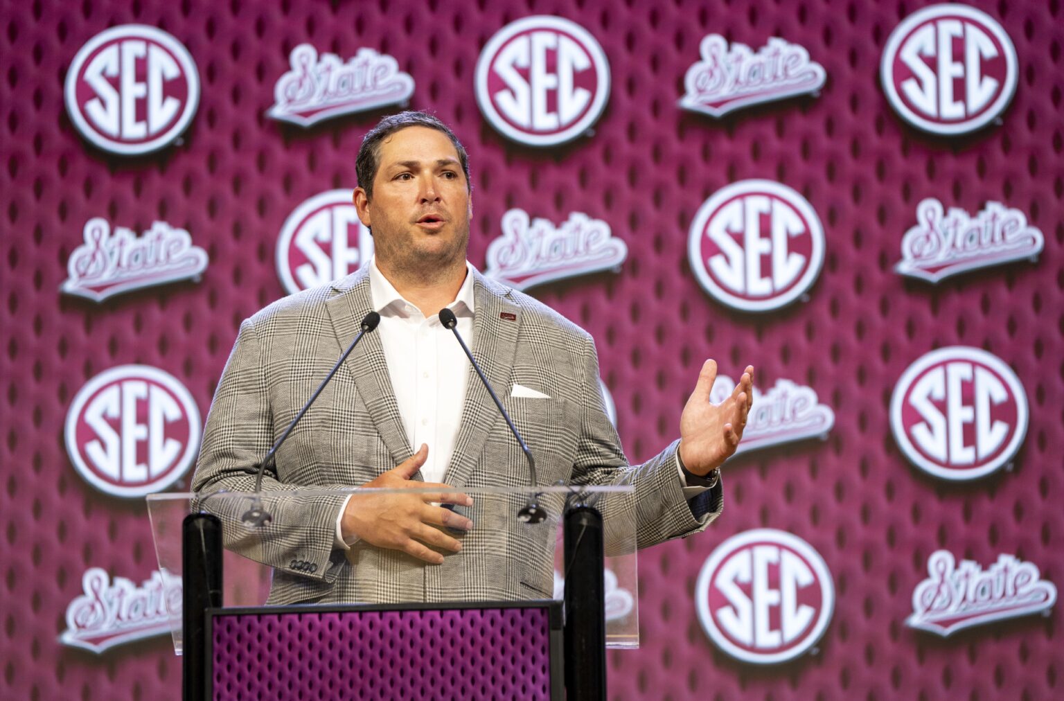 Pressure builds in Jeff Lebby’s young tenure at Mississippi State ...