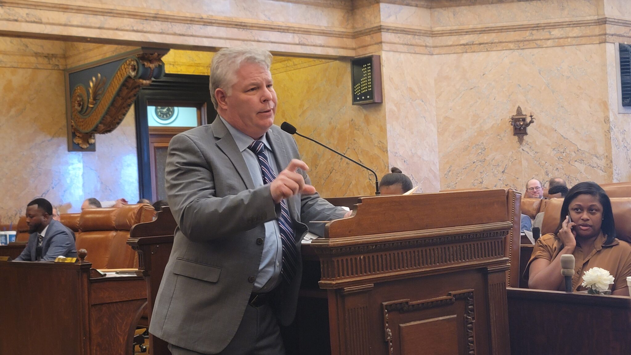 Labor union reports teacher pay lags in Mississippi as lawmakers weigh ...