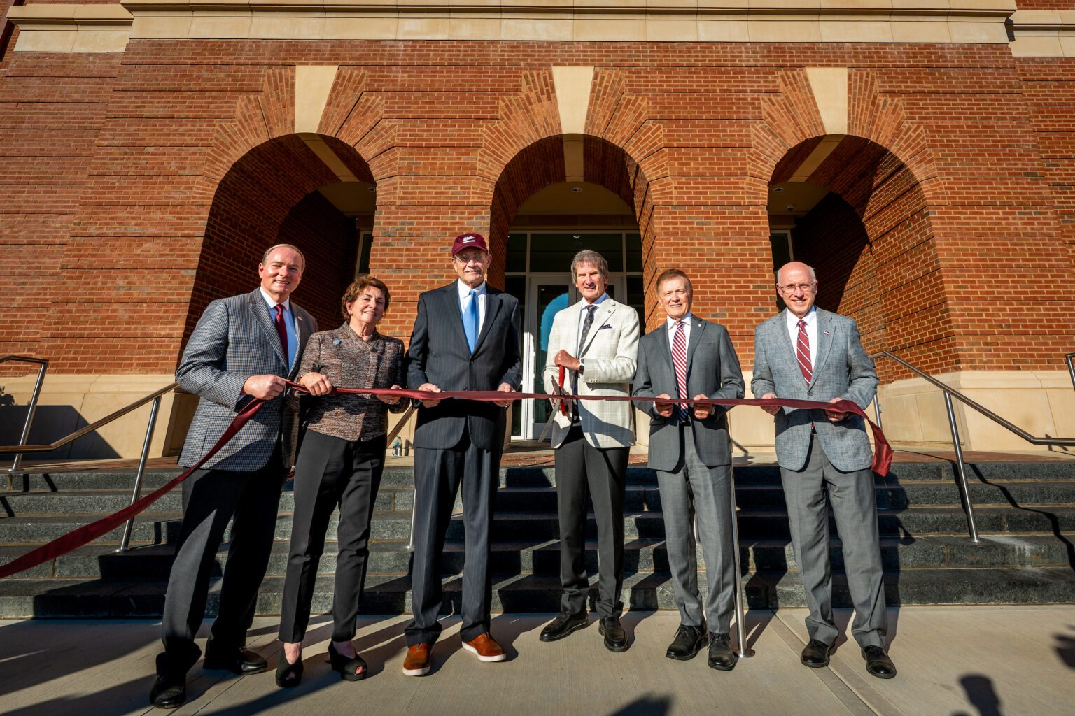Duff Center dedicated on campus of Mississippi State University ...